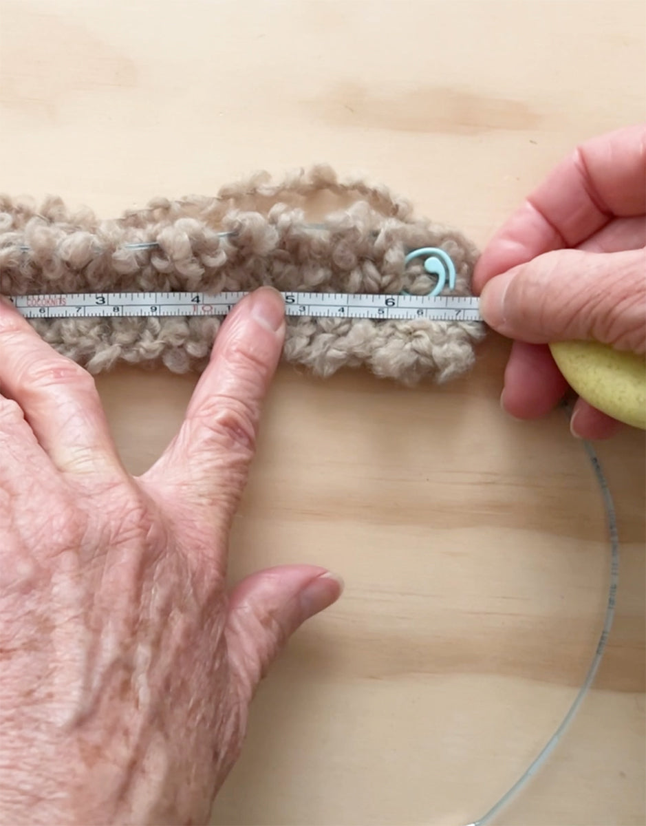 How to Measure Gauge on Fluffy Yarn – Cocoknits